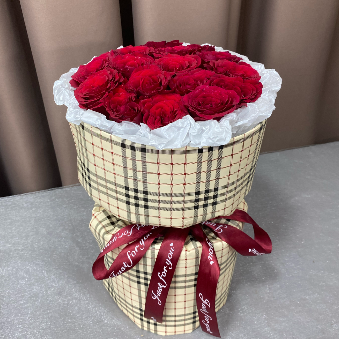 RaptureRose Premium Red Roses - 16 Stalks Fresh Cut Bouquet
